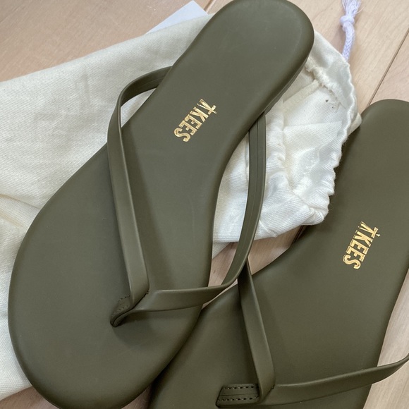 TKEES | Shoes | Tkees Vegan Leather Flip Flops Sandals 5 | Poshmark